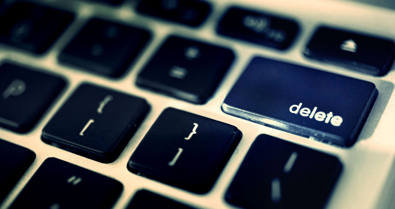 The Delete Key by Alyssa Gwen at Spillwords.com