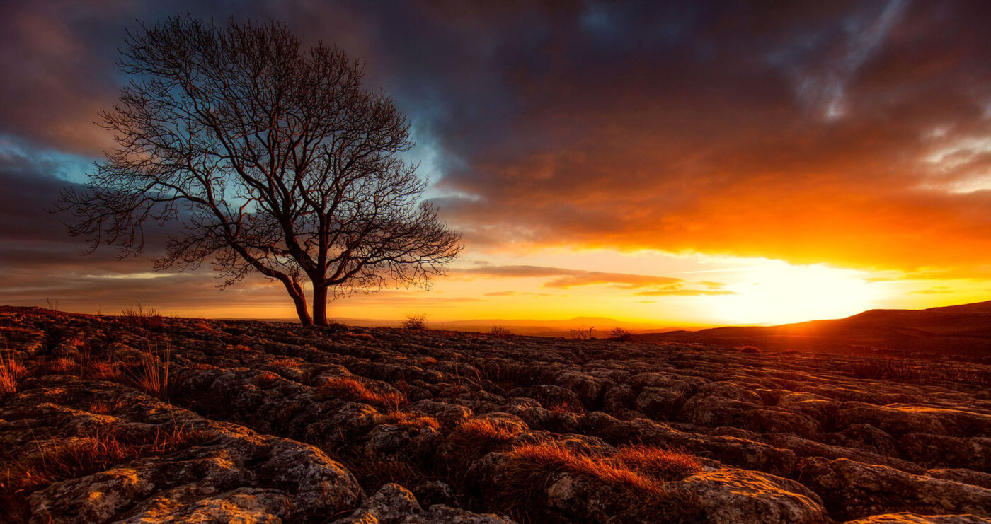 Red Winter Journey, story by Paul Rushworth-Brown at Spillwords.com